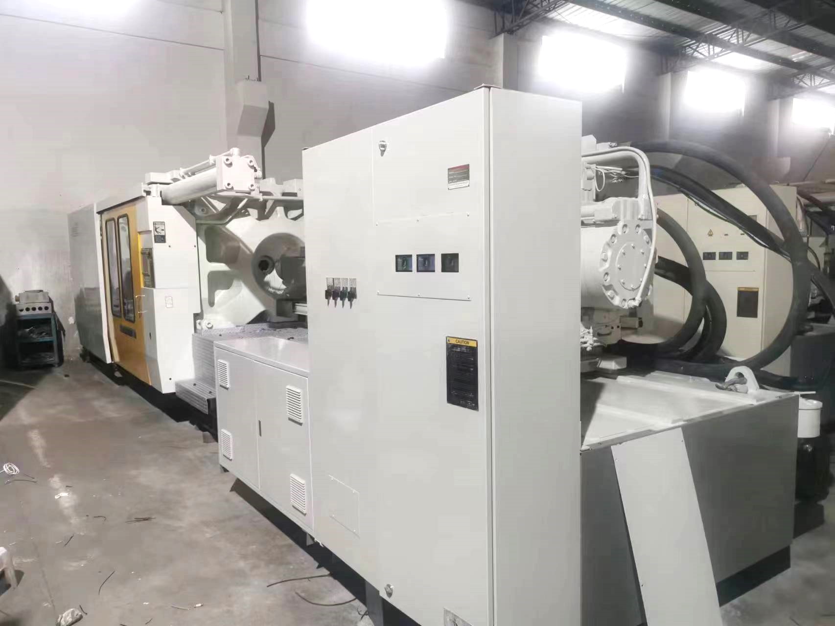 Japan Toshiba 850t (IS850GT, Servo) Used Plastic Injection Molding ...