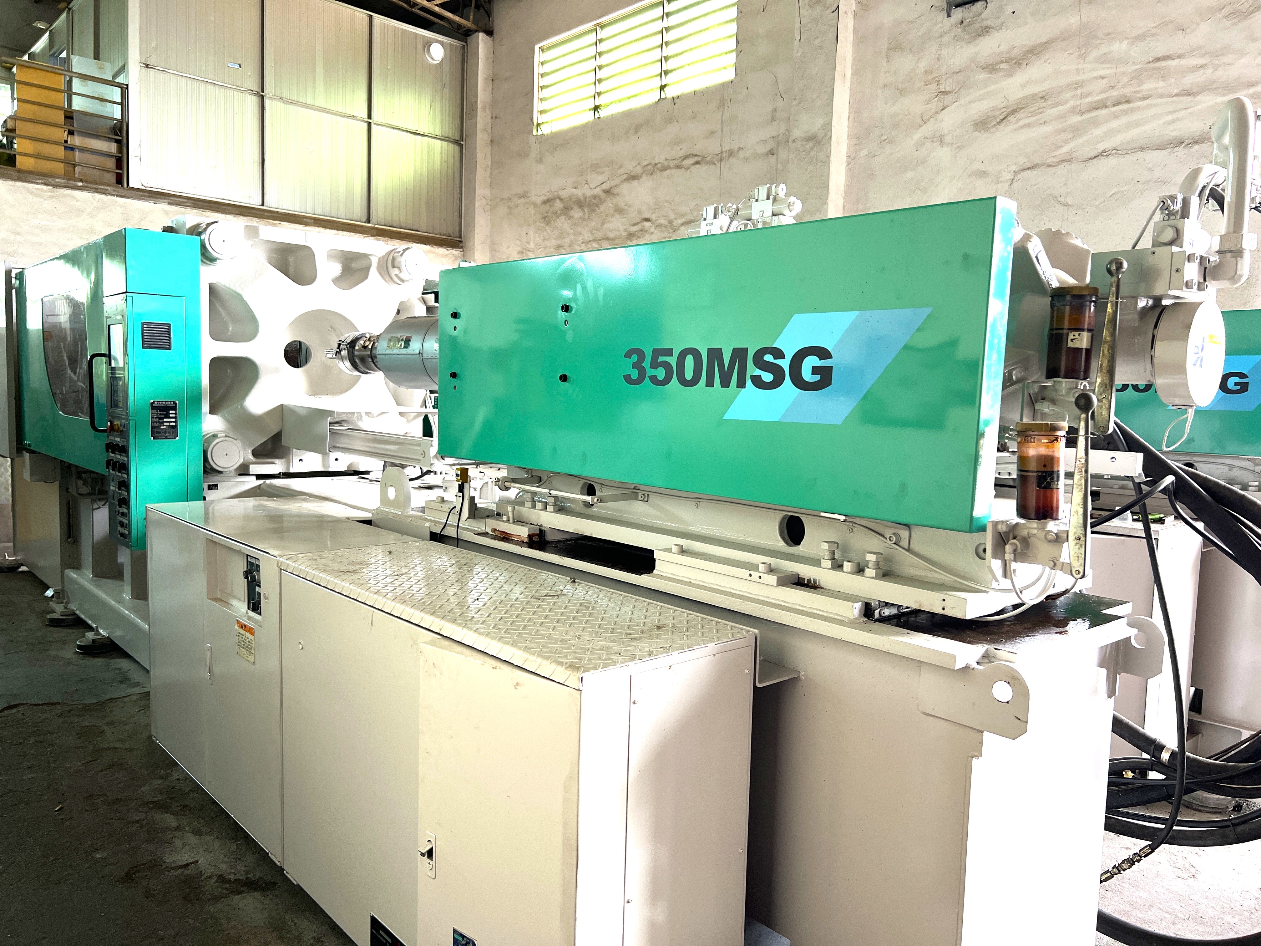 Japan Mitsubishi 350t (350MSG) used Plastic Injection Molding Machine ...